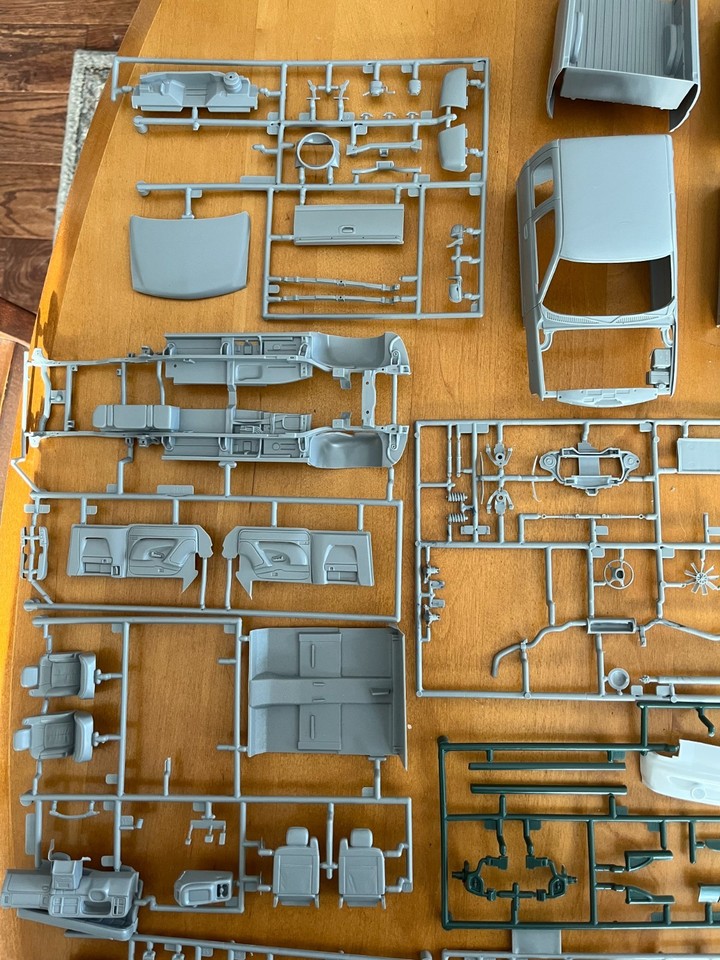 1/25 REVELL MONOGRAM Chevy C1500 Wave runner Pick up TEST SHOTS Kit #85 ...