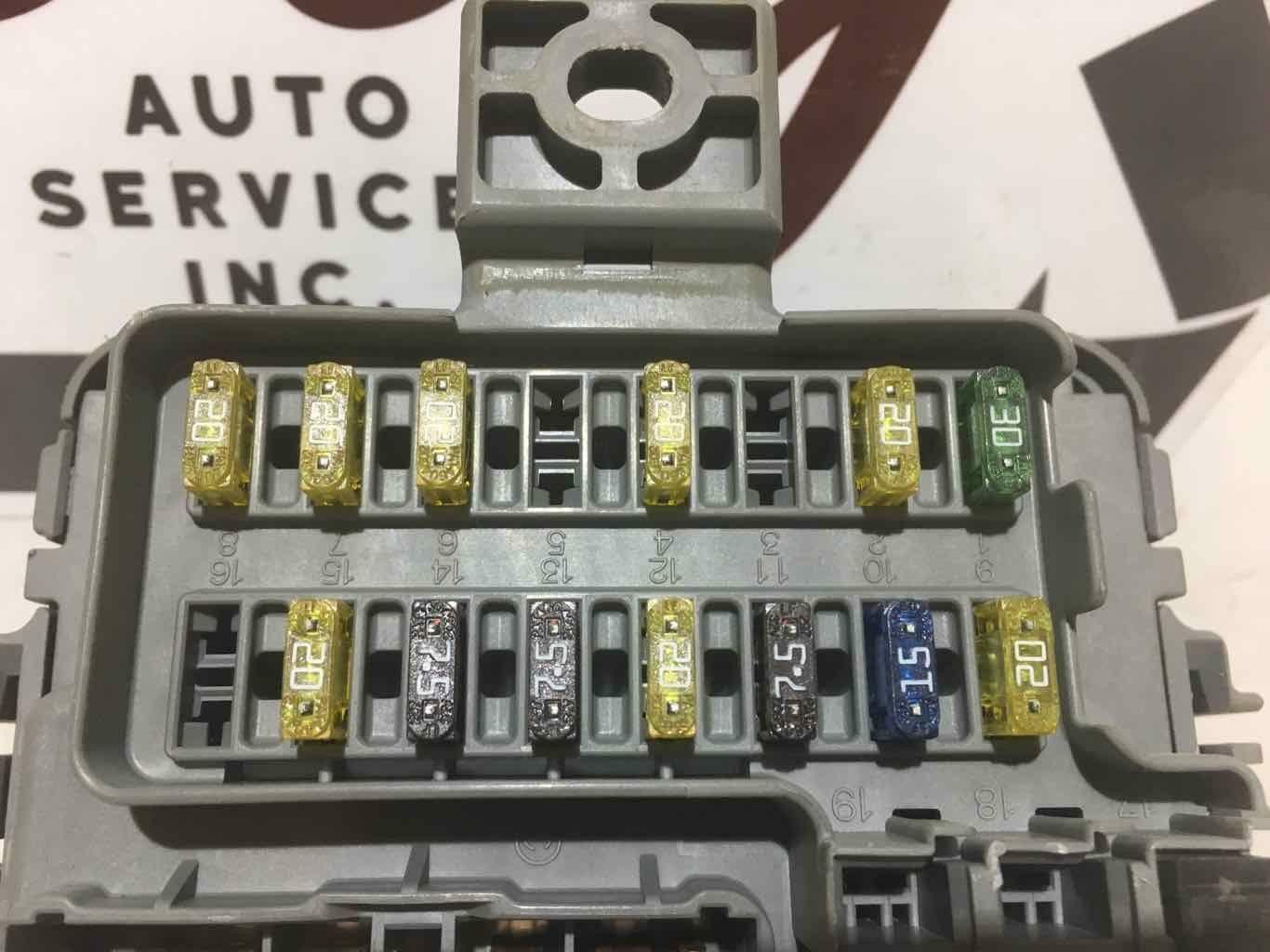 2000-2002 Honda Accord Multiplex Network Control Fuse Box 3010S84A030M1 ...