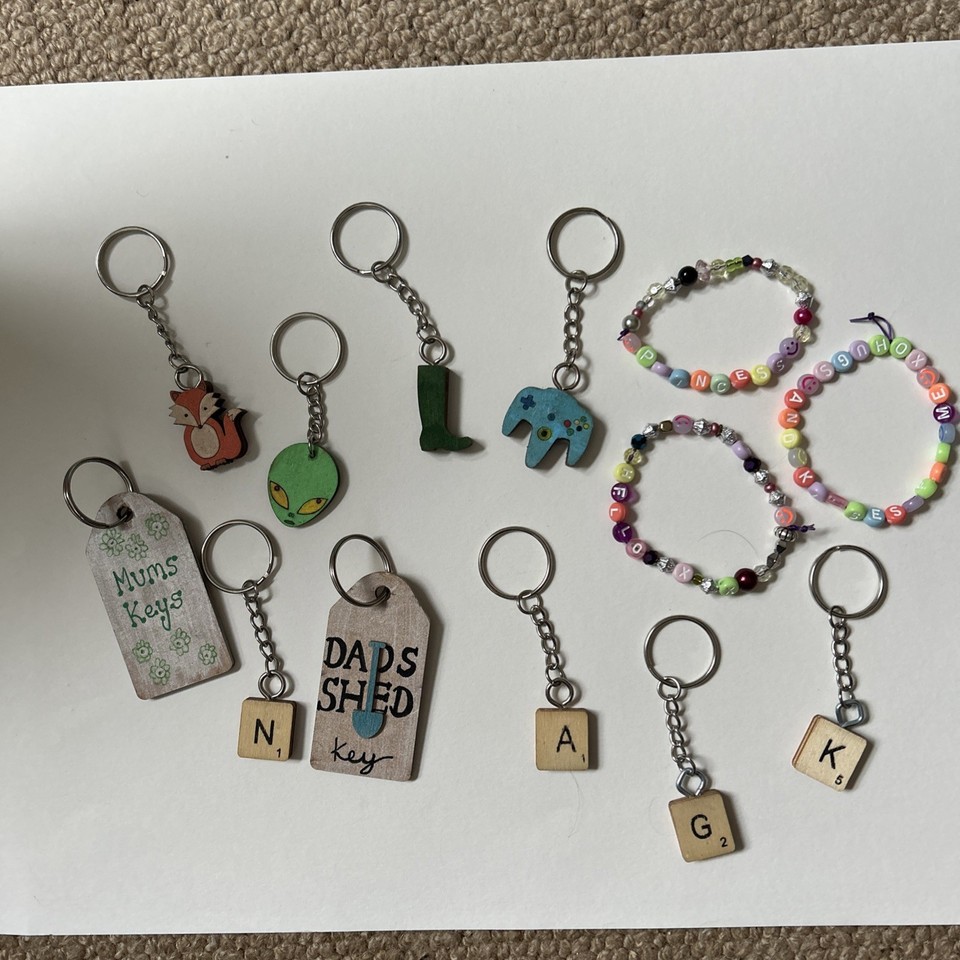 44 Key Rings & Portable Stand. Suitable For Car Boot Individual Resale ...