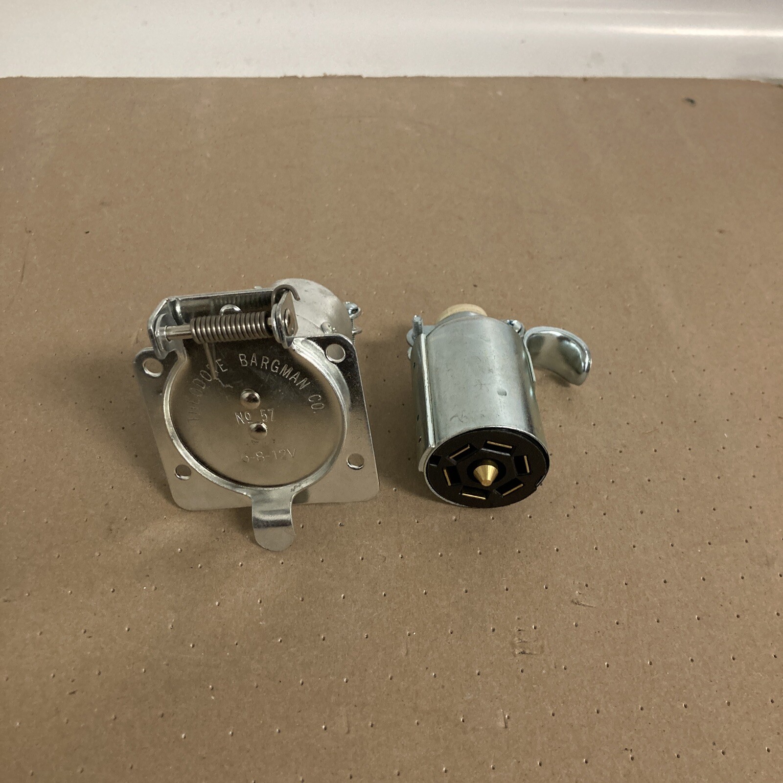 Theodore Bergman RV/ Trailer No. 57 Connector 6-8-12V for Airstream ...