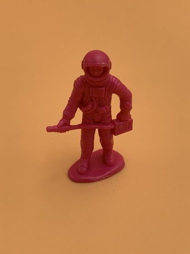 Vintage 1960’s Spaceman Astronaut Miniature Action Figure Plastic 2 ...