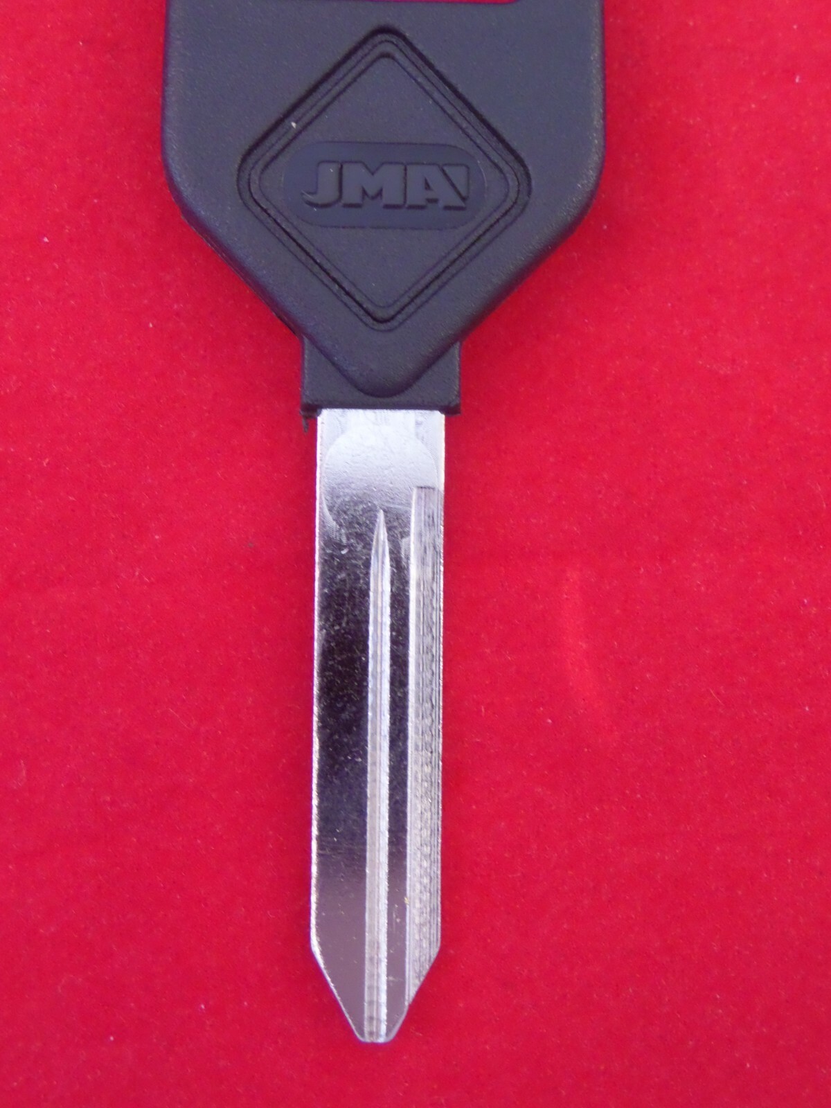 FREIGHTLINER KEY BLANK Century Class, Condor; INTERNATIONAL 4300 4400 ...