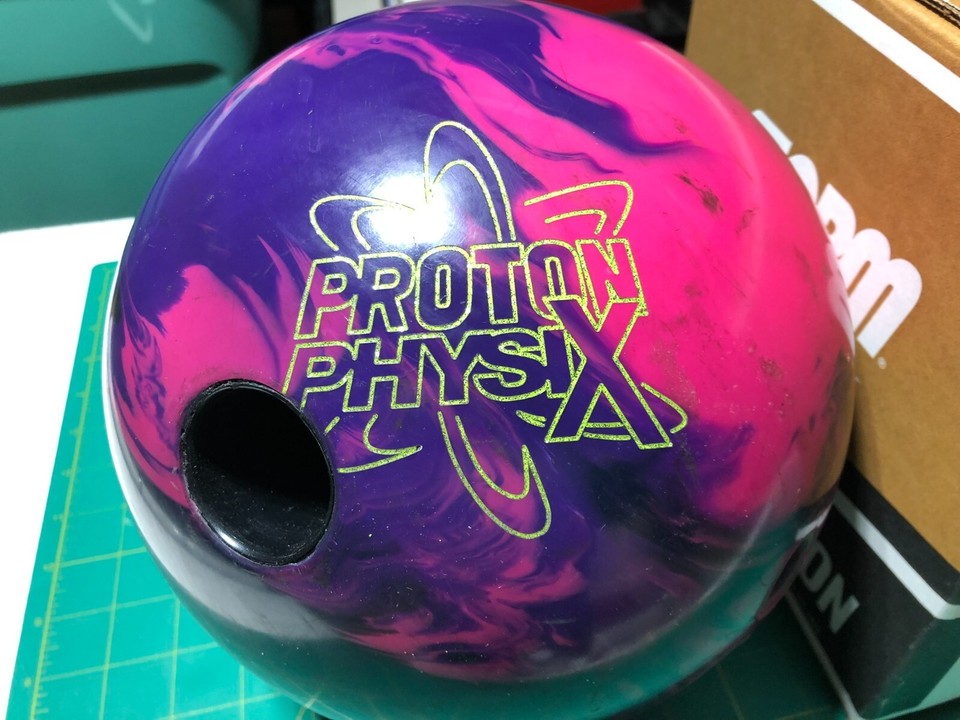 Storm PROTON PHYSIX 15lb Pre Owned bowling ball. RH Drill | eBay