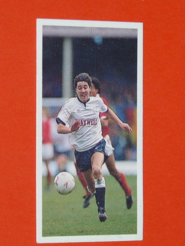 BARRATT BASSETT CARD FOOTBALL 1989-1990 #10 DEAN SAUNDERS DERBY COUNTY ...