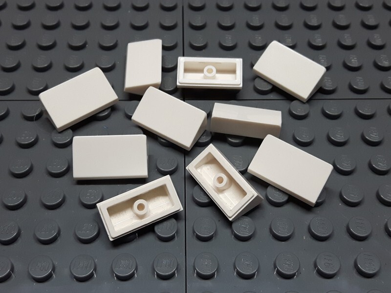 4547489 LEGO Dachstein 30° 1x2x2/3 weiß online kaufen | eBay