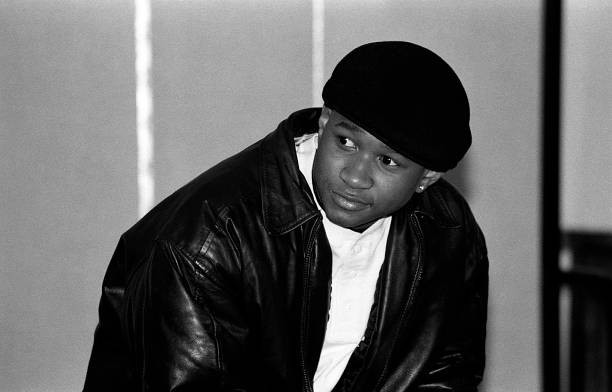 Singer Usher speaks to students at Chicago Vocational High School - Old ...