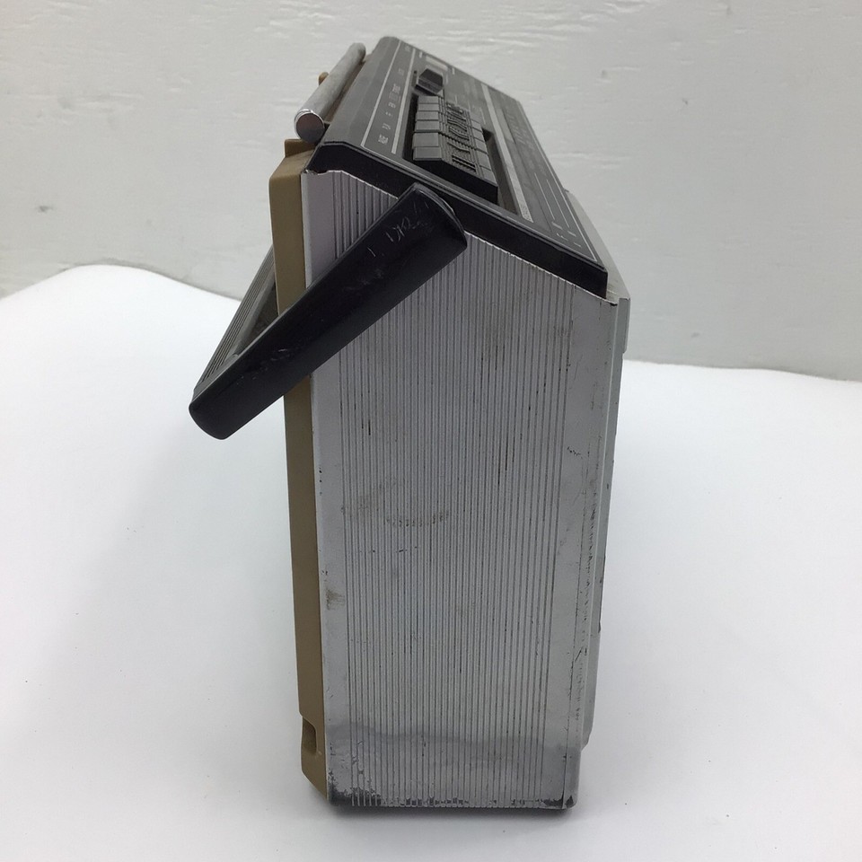 General Electric Portable 8-Track Cartridge Player FM-AM Radio Model RX ...