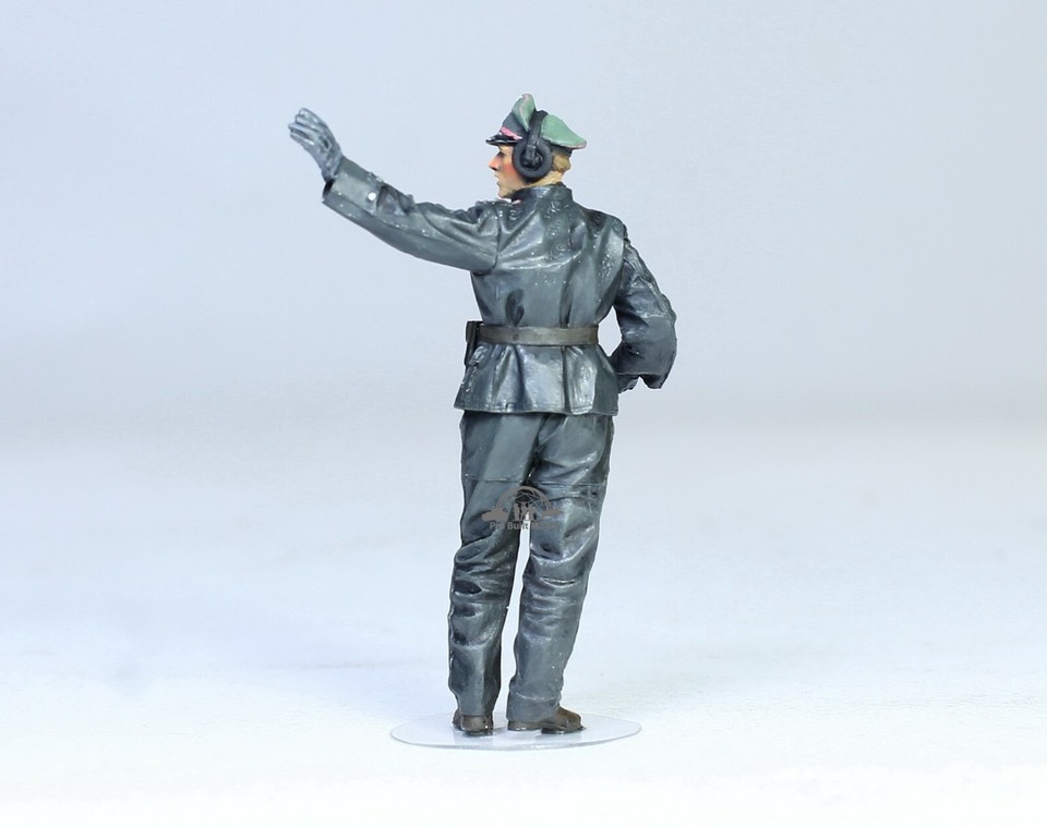 PreSale German SS Panzer Commander (02 Figures) WW2 1:35 Pro Built ...