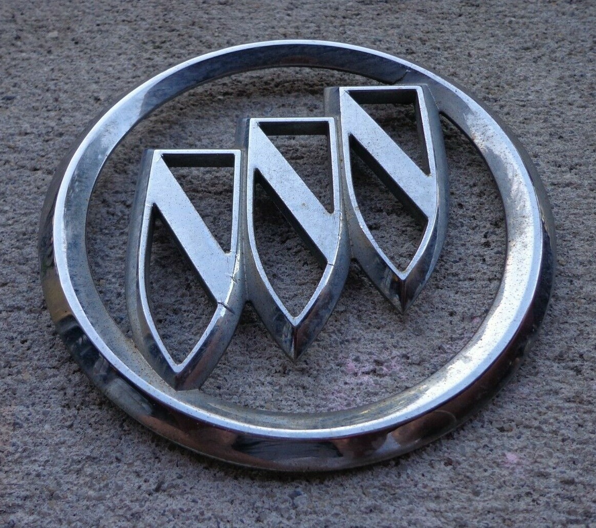 Buick trunk emblem badge decal logo chrome Enclave Verano OEM Genuine ...