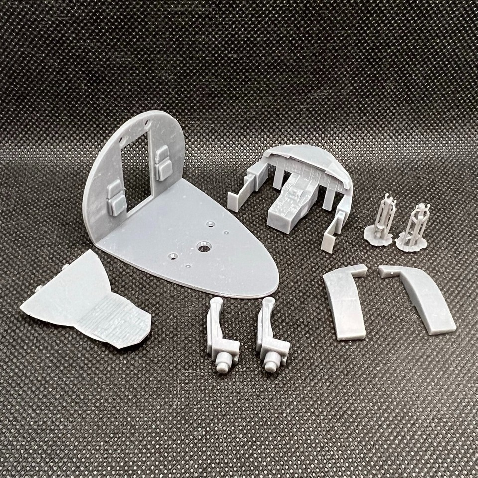 Titan Model Kits 1:72 C-32A | eBay