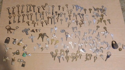Lot of Antique Keys, Furniture, Padlock, Lock, hollow keys, 19th ...