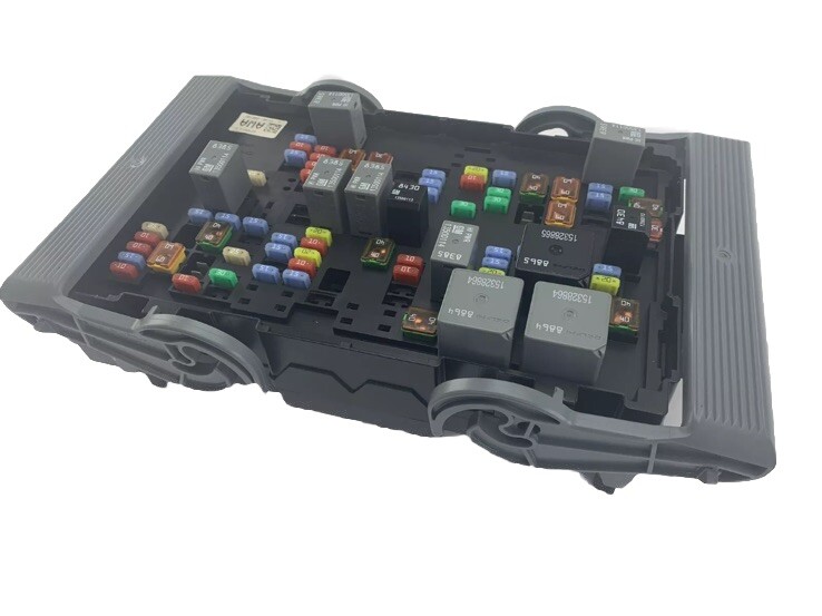 10-13 Chevy Silverado GMC Sierra Fuse Box Relay Junction Block 22798215 ...