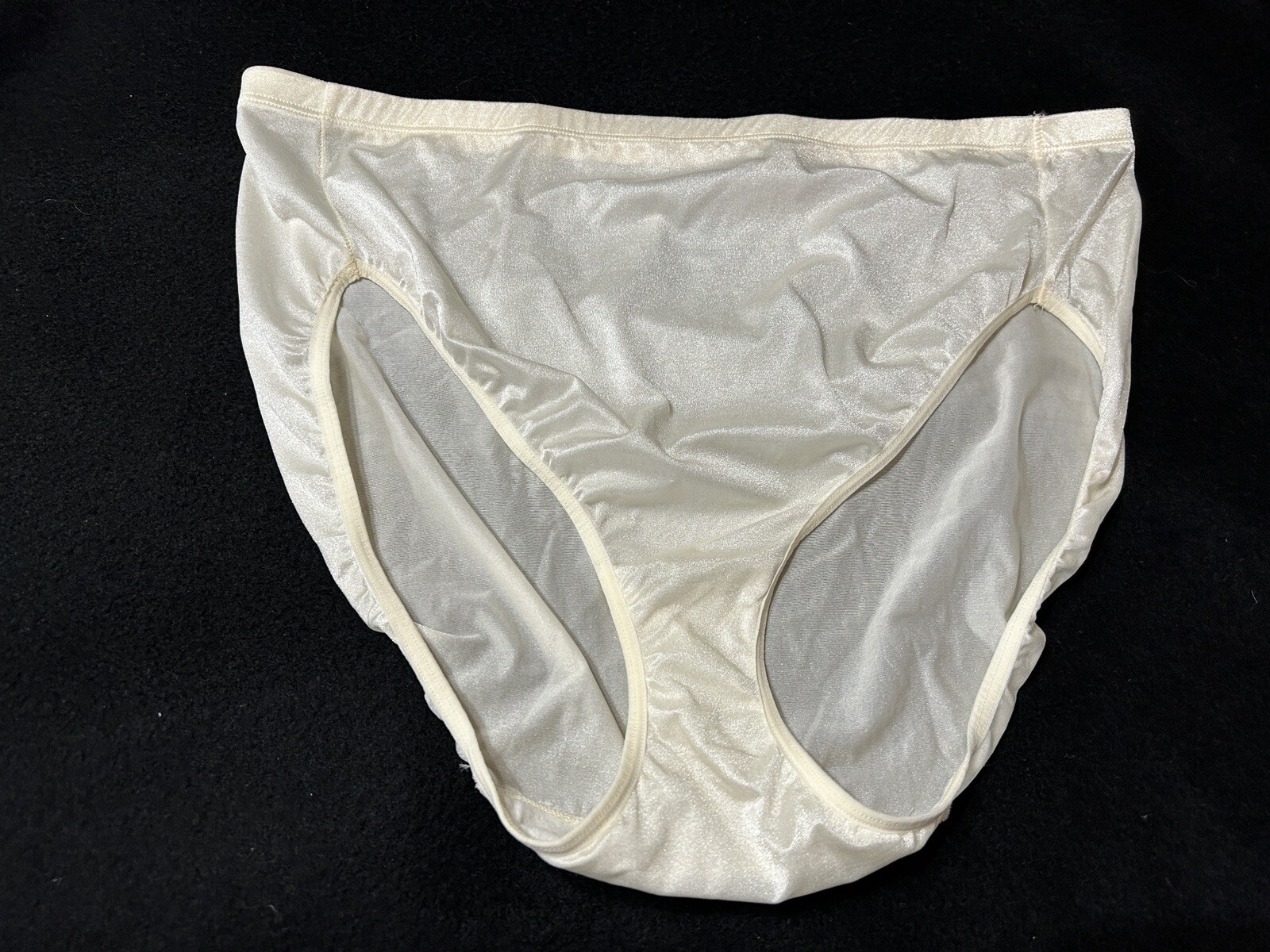 Vtg VANITY FAIR 13194 Comfort Essentials Satin Hi-Cut… - Gem