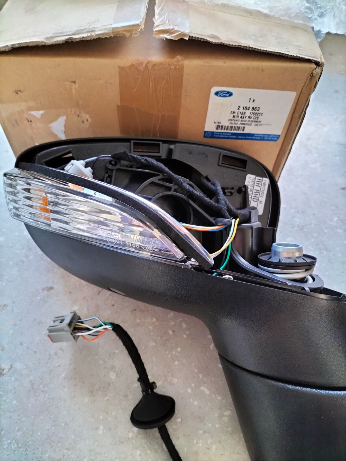 Genuine Ford Fiesta Mk7 Front O/s Wing Mirror 2104863 for sale online ...