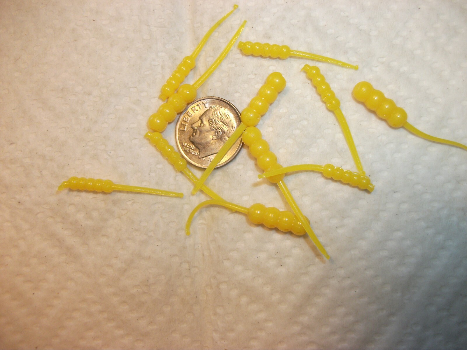 100-1 1/8-1 3/8"-crappie-panfish-grubs-jigs-maggot-wax worm-scent ...