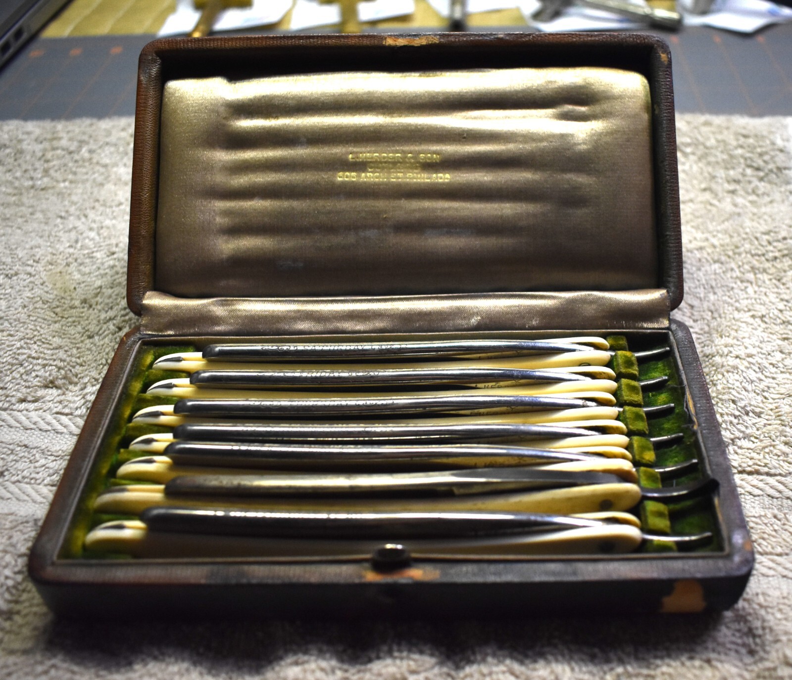 Vintage Collectible Boxed Straight Razor Set. | eBay