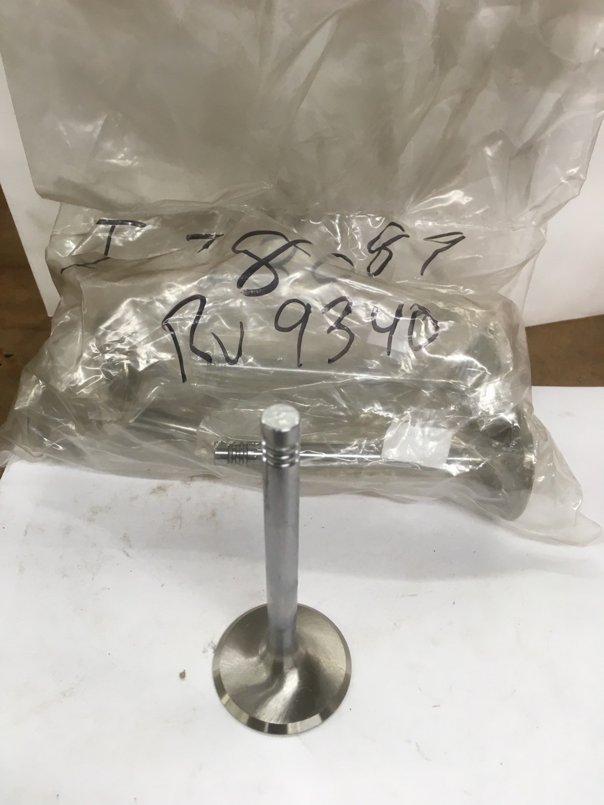 Fits Porsche 924S/944 2479c 1983-1989 Intake Valve RV9340 Porsche 928 ...