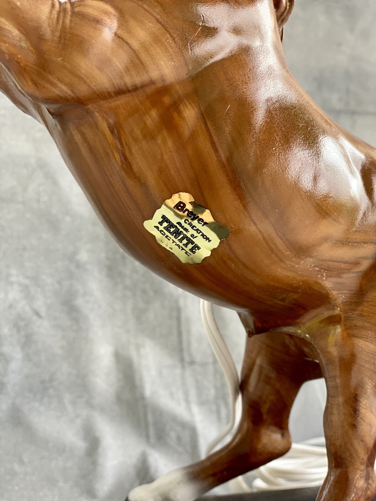 Breyer Vintage Woodgrain Fighting Stallion REPLICA Tenite Sticker CM ...