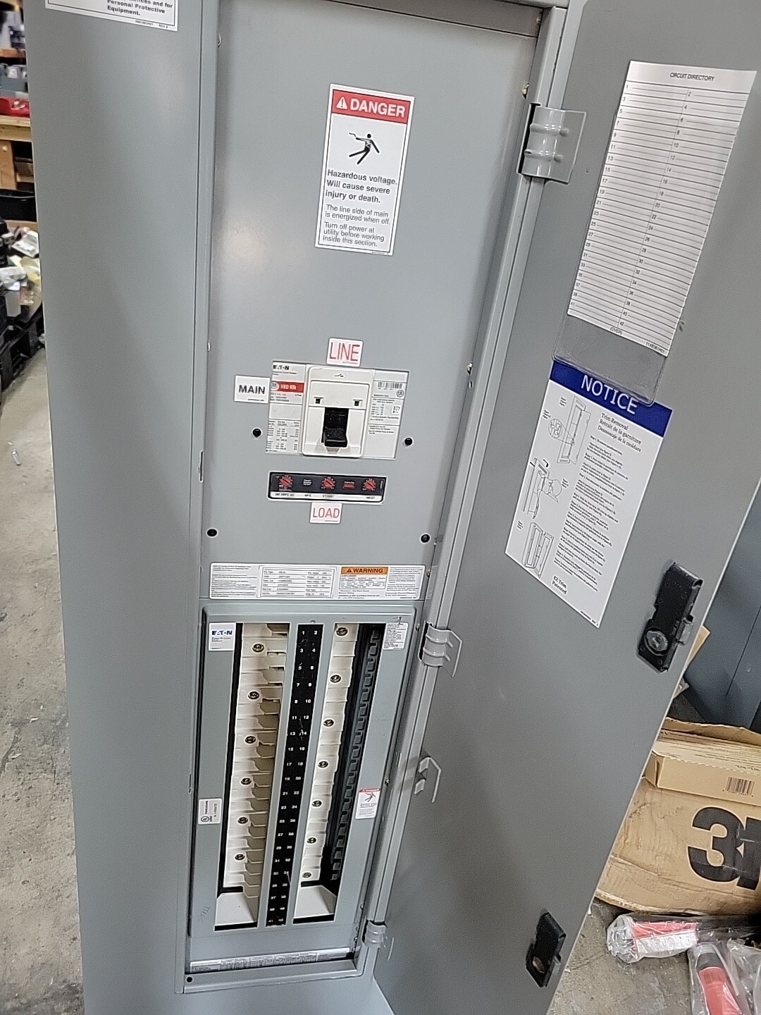 300 AMP PANELBOARD 480V MAIN BREAKER 42C 3PH 4W COMPLETE PANEL PRL2A ...