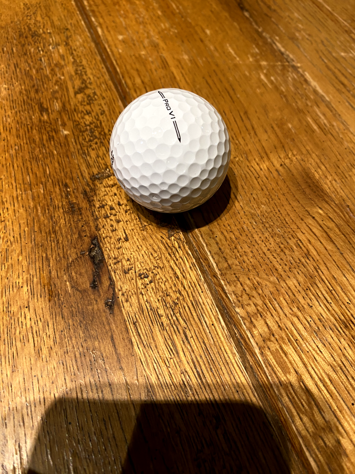 Titleist Pro V1 Golf Balls - T2028S - White (One Dozen) The Number 1 ...