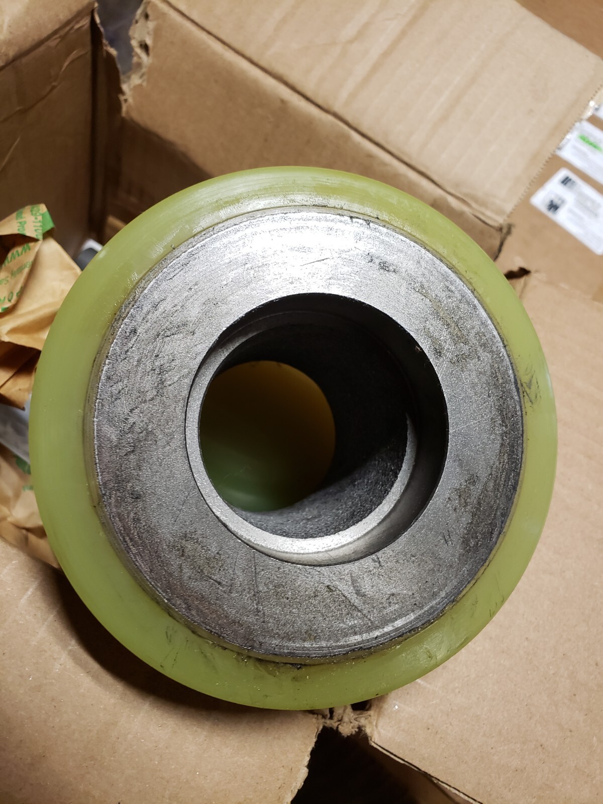 524291432 YALE FORKLIFT PAIR OF POLY LOAD WHEELS - WHEEL KIT | eBay