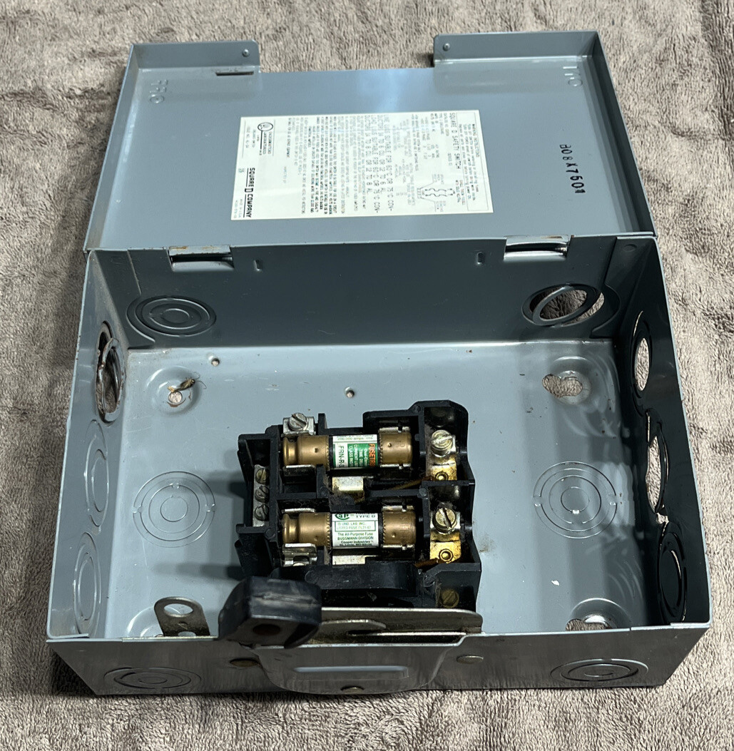 Square D D221N General Duty Safety Switch 240 VAC 30 A D22IN USED | eBay