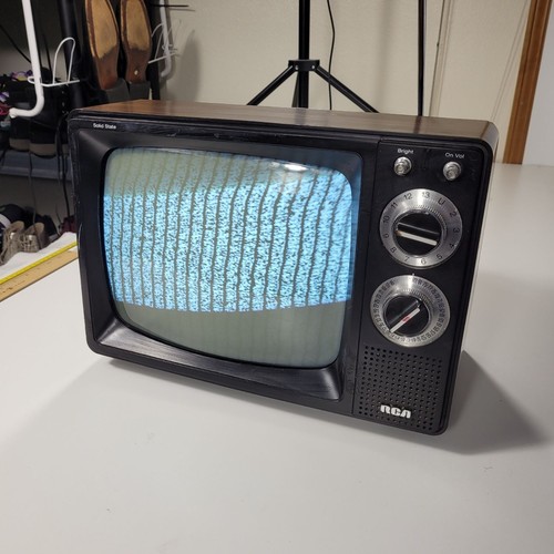 Vintage 80s RCA AFC 120Y AGR 120S Dial TV Solid State Black & White ...