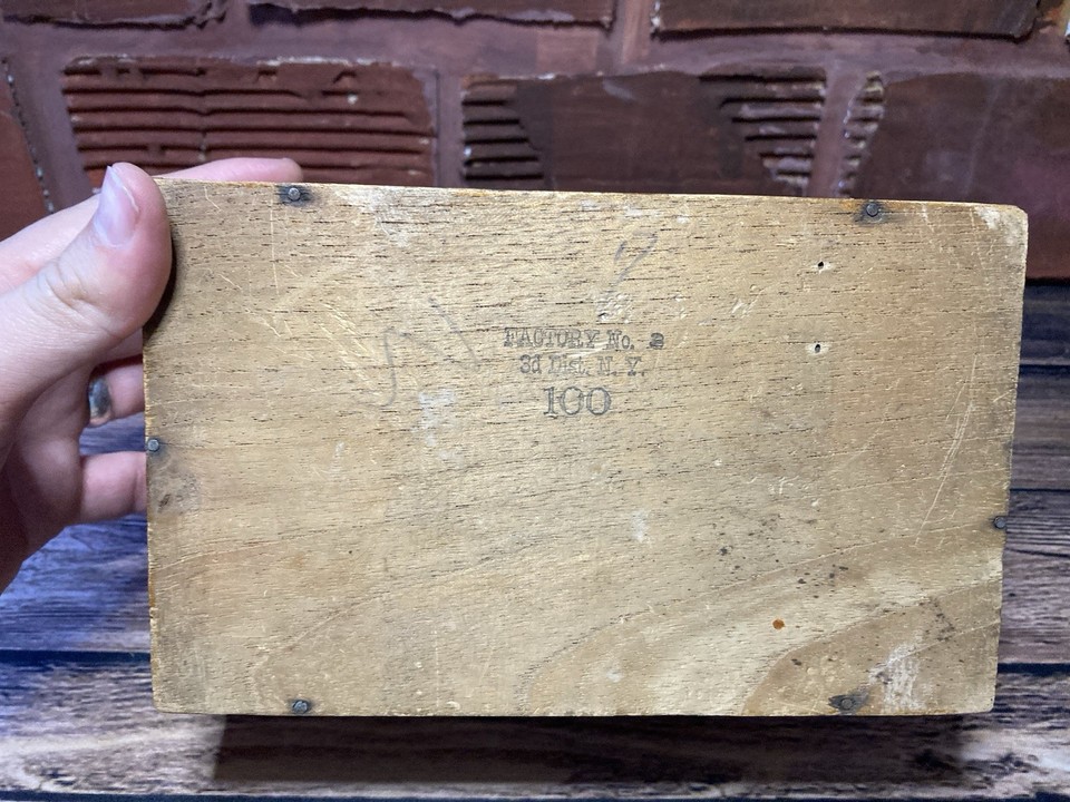 WW1 Or WW2 US GI Cigar Box Trench Art ? German Iron Cross Case ? WWI ...