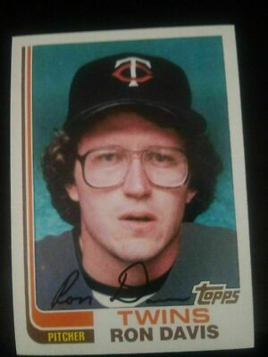 1982 Topps Traded Ron Davis Baseball Card #25 T Minnesota Twins | eBay
