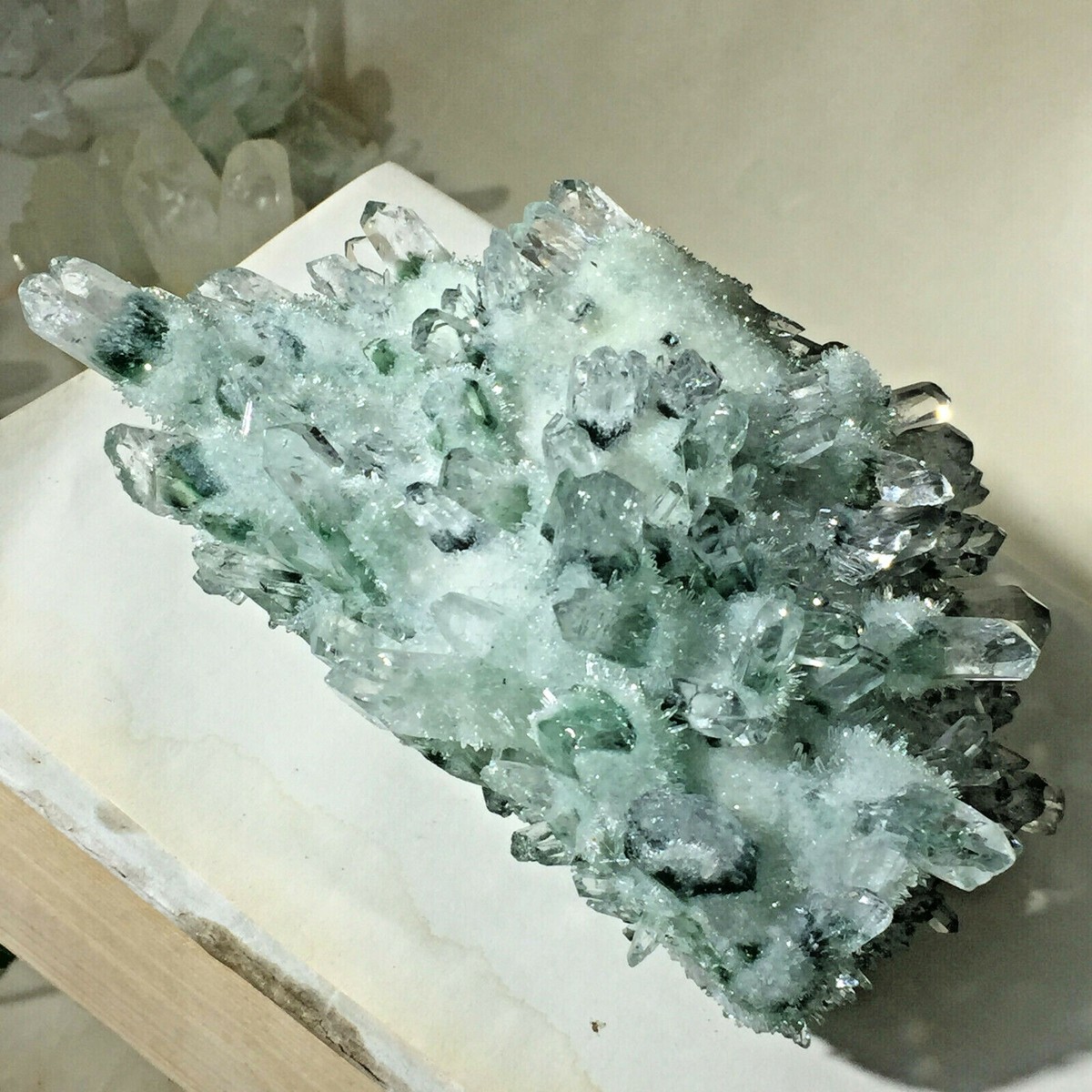 Rough Green Quartz Aventurine Green Unprocessed, Natural Stones.