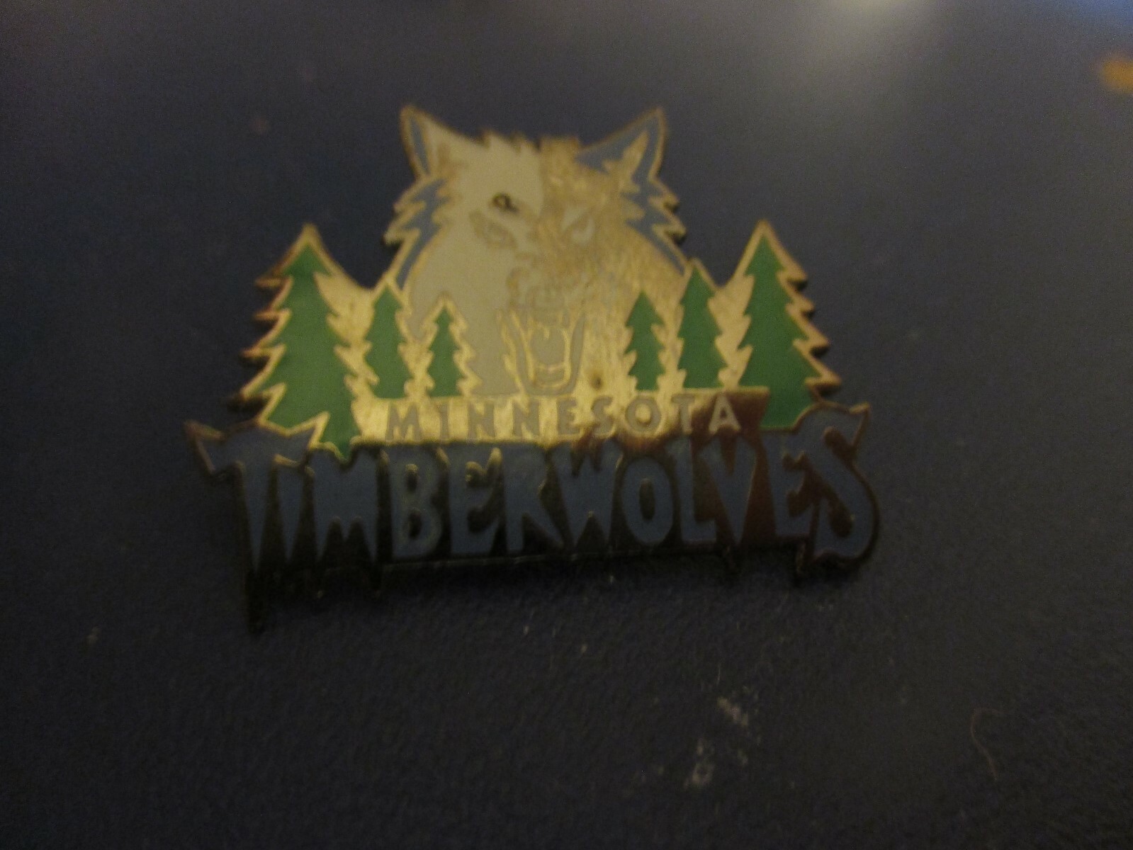 Brand New Dead Stock 1996 MINNESOTA TIMBERWOLVES Old Logo 1 1/4" Wide ...