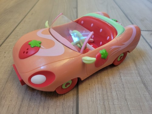 Strawberry Shortcake Pink Berry Sweet Roadster Convertible Car Hasbro ...