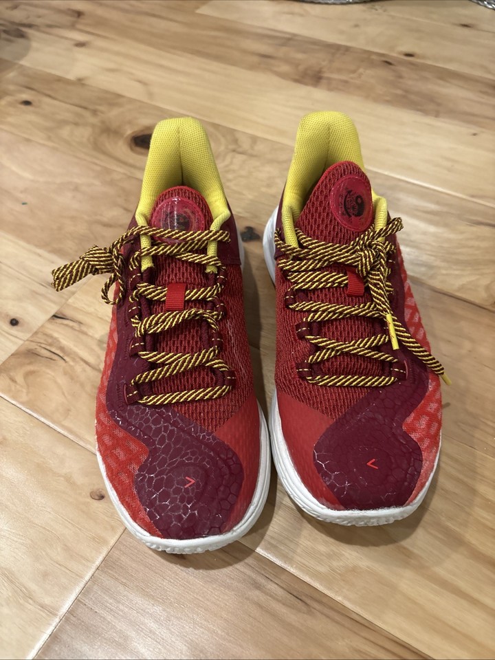 NEW Under Armour Curry Flow 11 Bruce Lee Basketball Shoes Size 5Y ...
