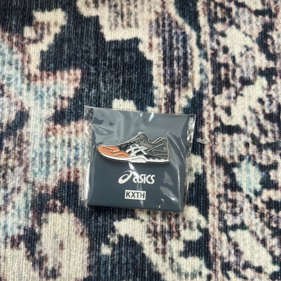 Kith Kxth ASICS Ronnie Fieg ASICS Gel LYTE V GWP Pin | eBay