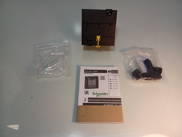 Schneider Electric Pm5500 PowerLogic Power Meter METSEPM5563 for sale ...
