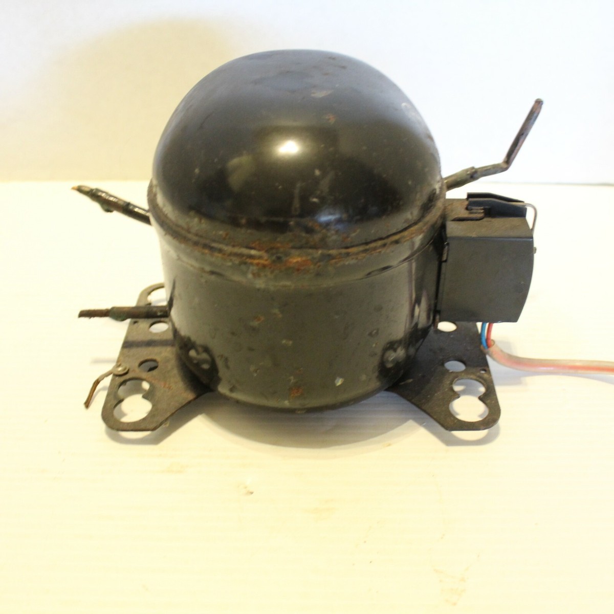 Mini Fridge Compressor