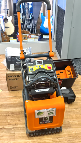 Altrad Belle 16” PCX 13/40E+ Plate Compactor (13kN) – 72V Battery ...