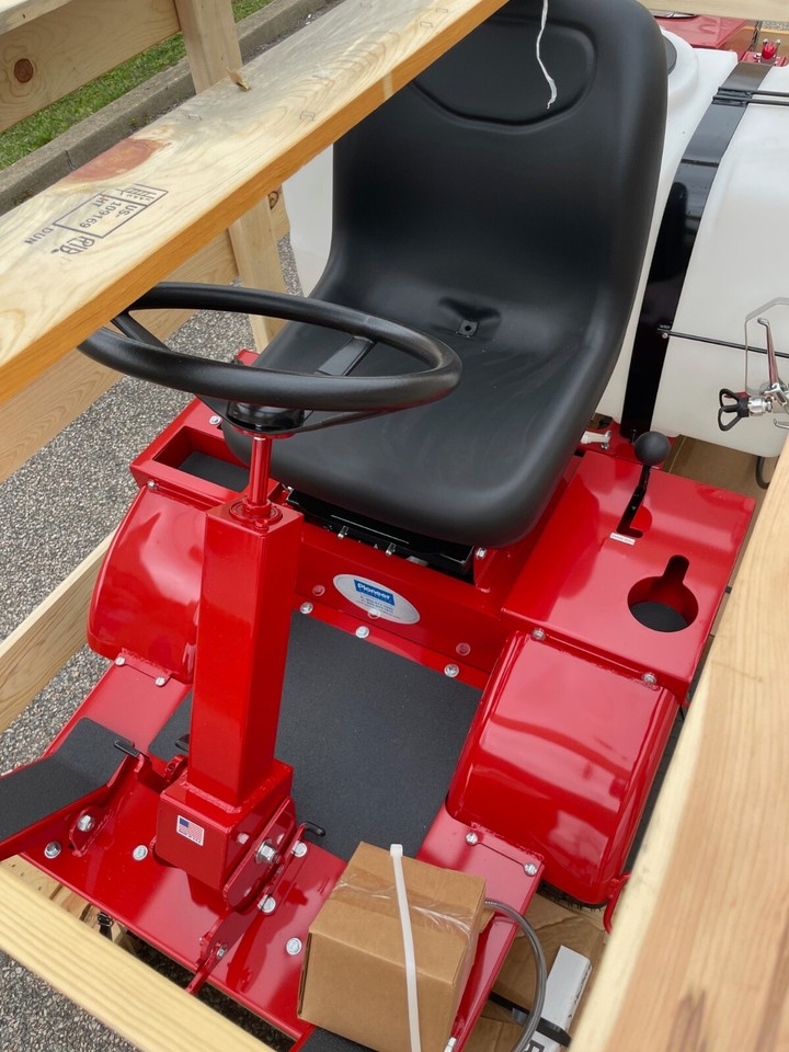 NEW Brite Striper 7000 Ride On Airless Paint Striping Machine with ...