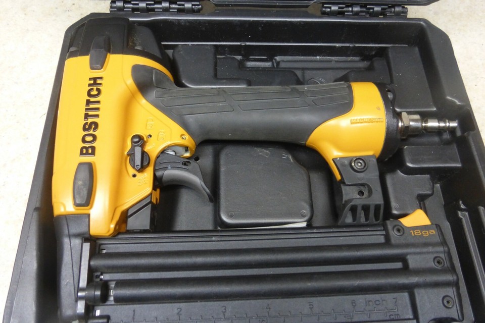 Bostitch Brad Nailer w/ Case-BT1855 | eBay