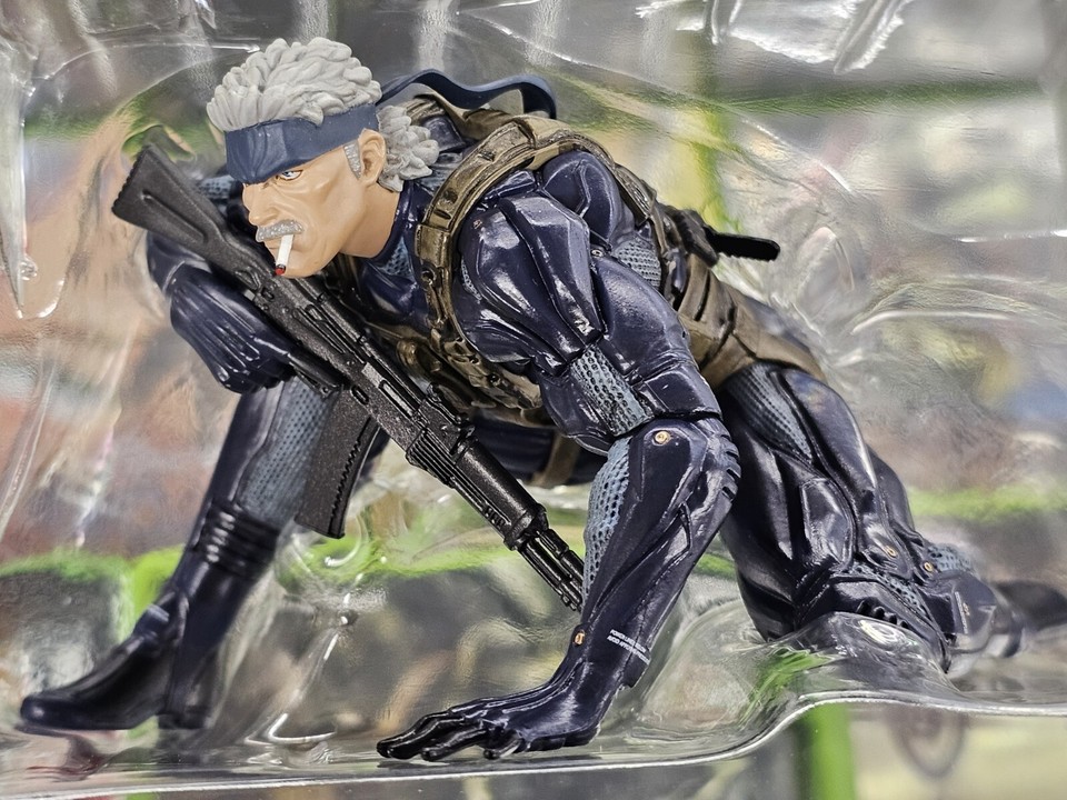 Metal Gear Solid Ultra Detail Figure Collection 2 Old Snake “Ready ...