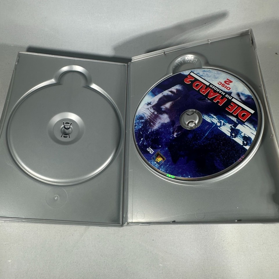 Die Hard - the Ultimate Collection DVD Set Rated R 20th Century Bruce ...
