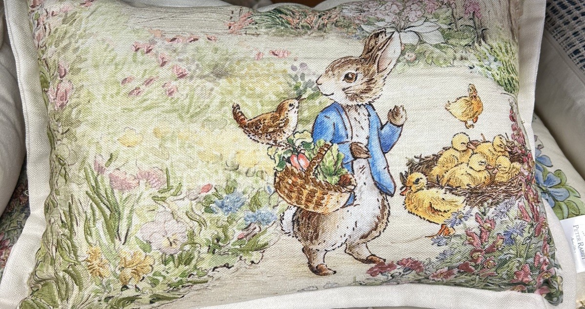 BEATRIX POTTER PETER RABBIT EASTER DECORATIVE THROW PILLOW NWT | eBay UK