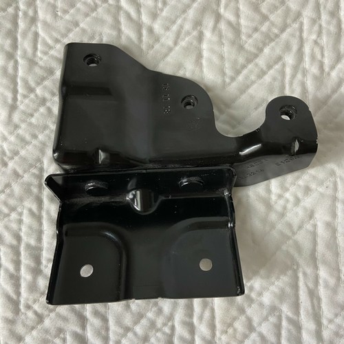LAND RANGE ROVER EVOQUE LEFT LOWER FENDER BRACKET LR039126 12 13 14 15 ...