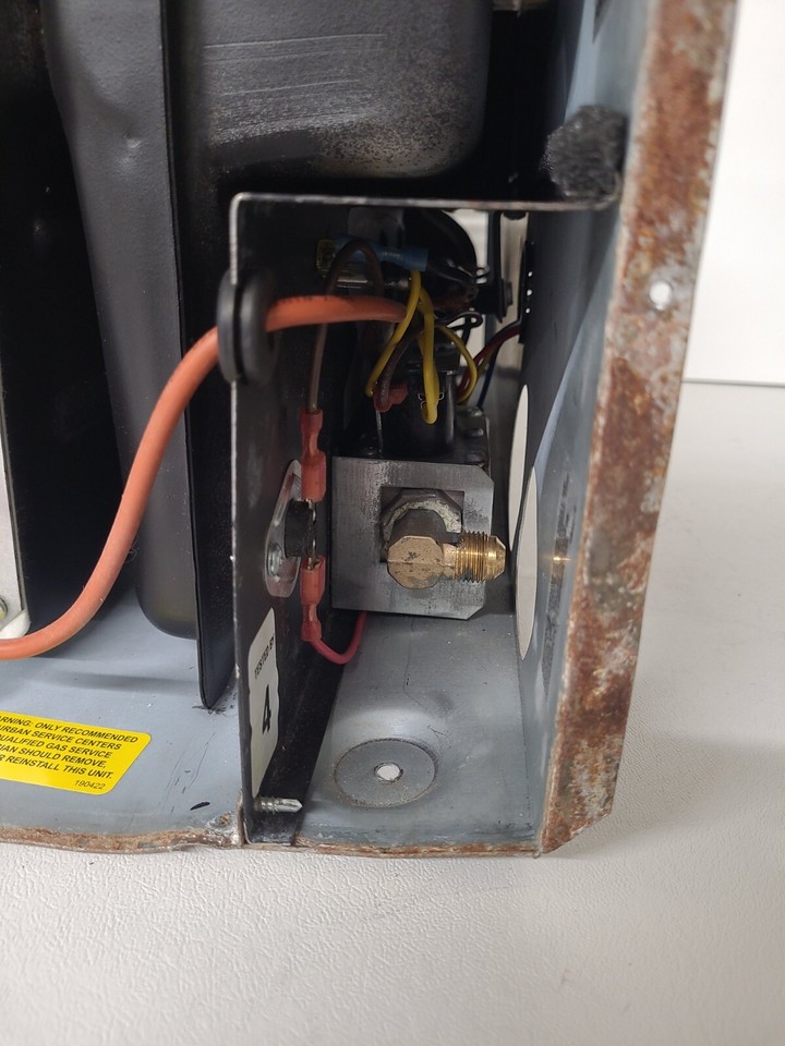 Suburban NT-20SEQ RV Furnace 19K BTU 2504 Direct Discharge Scratch ...