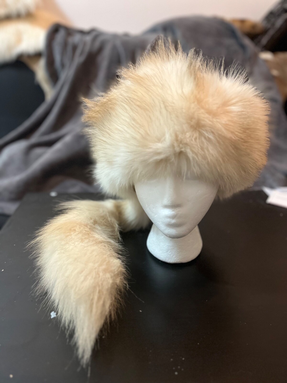 Men's Coyote Fur Hat with Tail Size XL Silk Lining WHITENED FUR Pelt | eBay