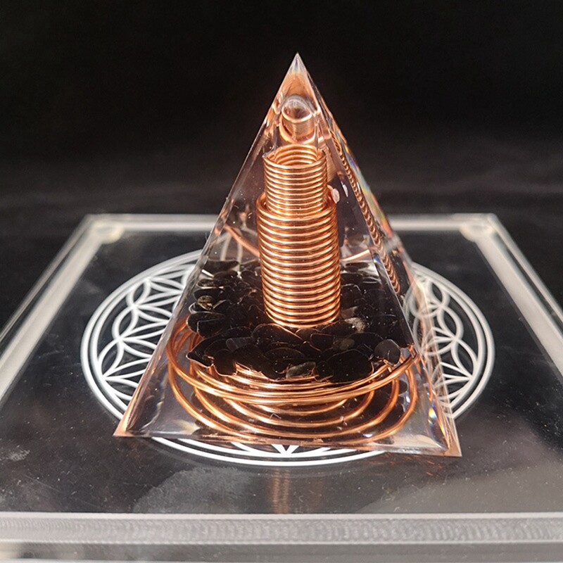 Spiral Copper Wire Spiral Coil Pyramid Crystal Gravel Spiral Pyramid ...