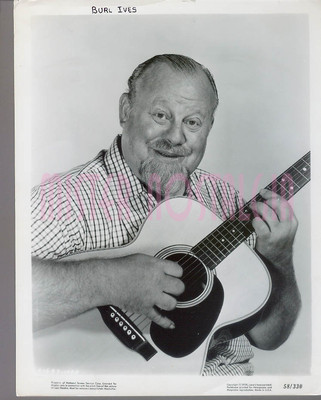 Vintage Photo 1958 Burl Ives playing guitar MGM studio Portrait | eBay