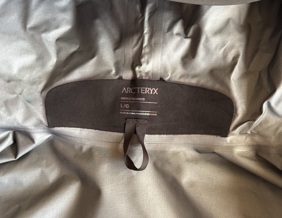 ARCTERYX ALPHA SV JACKET MEN’S GORE-TEX PRO BLACK LARGE BRAND NEW WITH ...