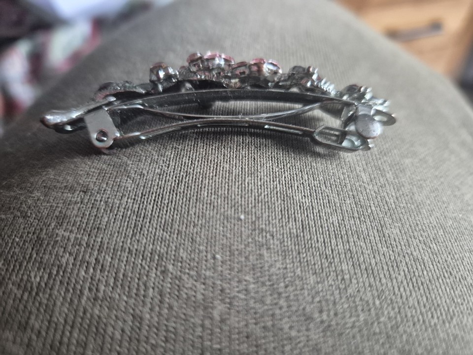 GLITZY SECRETS SMALL PINK JEWELLED FLORAL HAIR Clip 6 x 2 cm | eBay UK