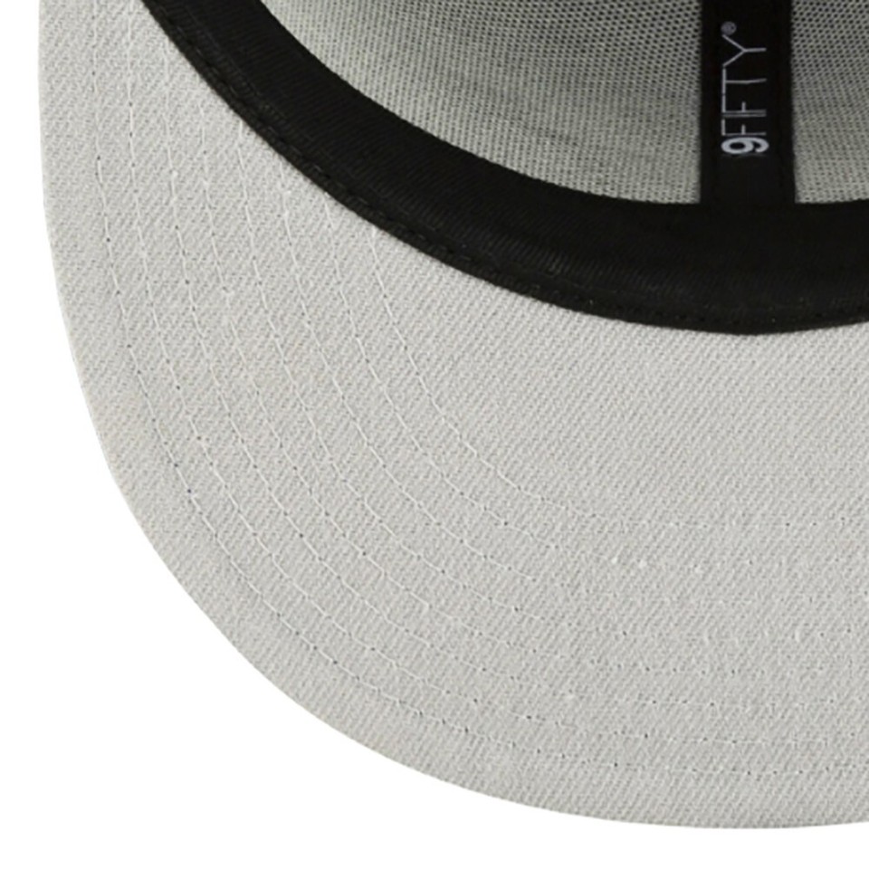 MLB - New York Yankees 9FIFTY Adjustable Snap-Back New Era Cap - Triple ...